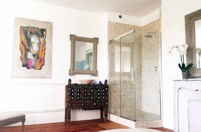 Claude Monet’s iconic Blue House house can now be rented on Airbnb ...